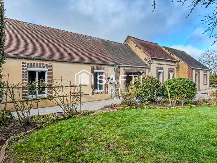 Maison à vendre - La Ferté-Vidame - 5 pièces - 3 chambres