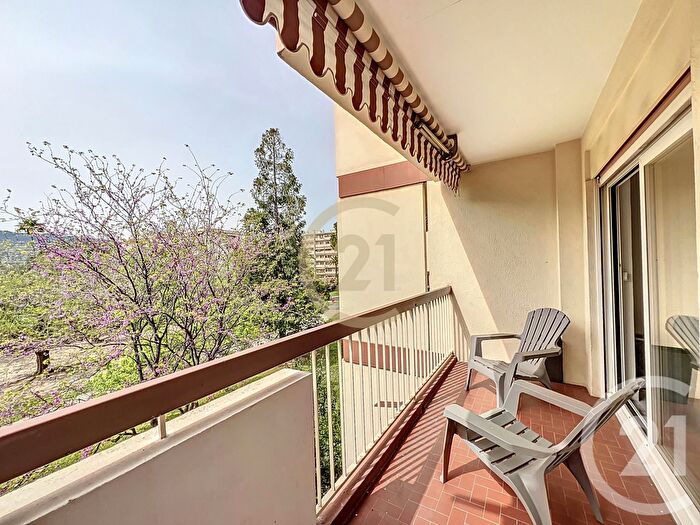 Appartement à louer - Cannes, Bocca Sud - 3 pièces - 2 chambres