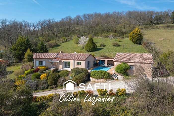 Sainte-Livrade-sur-Lot - Maison 9 pièces à vendre