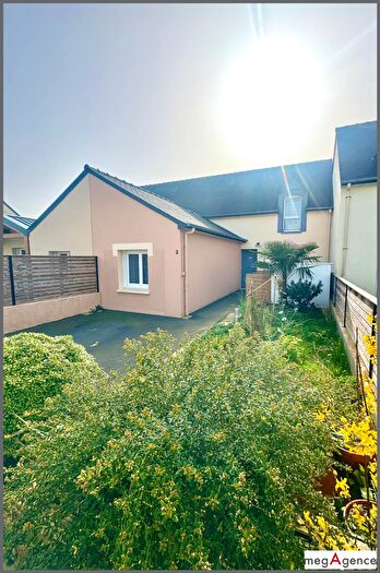 Maison à vendre - Tinténiac - 4 pièces - 3 chambres