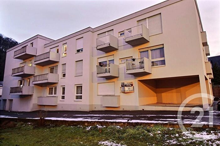 Maisons à vendre et appartements à louer - 3