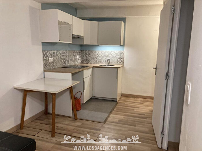 Appartement à louer - La Garde-Freinet - 2 pièces - 1 chambre