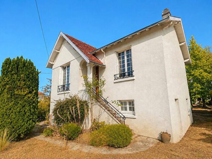 Maison 4 pièces à Saint-Sébastien-sur-Loire, Ouest, à vendre