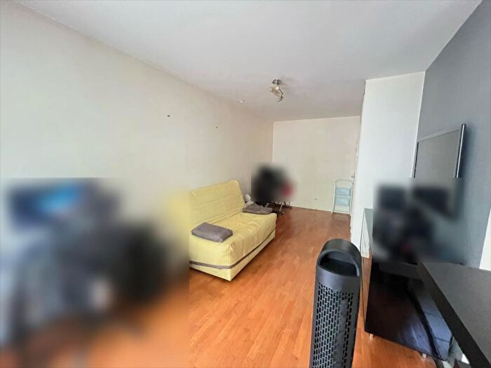 Chelles, Centre-ville, Gare, Abbesses - Appartement 1 pièce à vendre