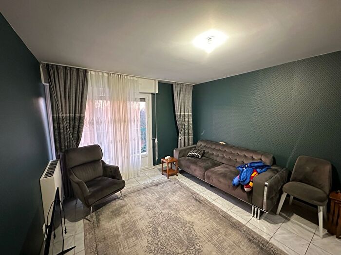 Appartement à vendre - Dammarie-les-Lys, LAbbaye du Lys, Centre-ville, Soubiron - 4 pièces - 3 chambres