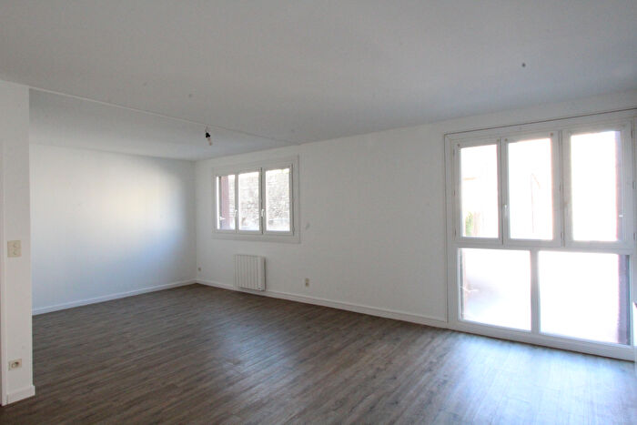 Appartement à louer - La Charité-sur-Loire - 2 pièces - 1 chambre