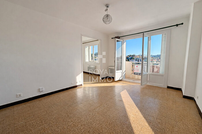 Appartement à vendre - Toulon, Aguillon - 4 pièces - 2 chambres