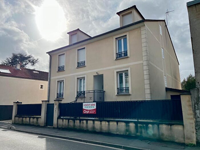 Appartement à louer - Mandres-les-Roses - 2 pièces - 1 chambre