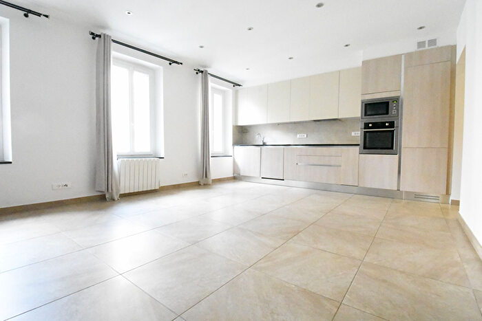 Appartement à louer - Marseille e , Grands Carmes - 3 pièces - 2 chambres