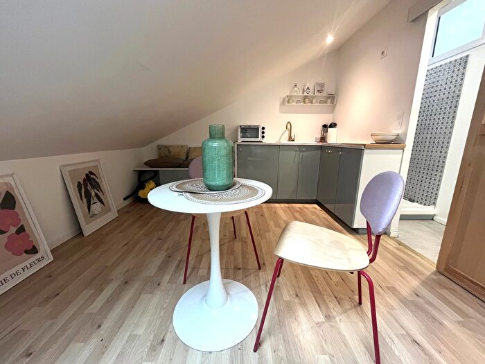Appartement 1 pièce à Pau, Centre-ville, à louer