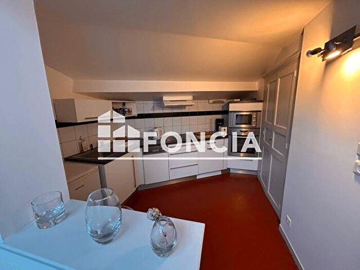 Appartement à louer - Zone Pietonne, Avignon - 2 pièces - 1 chambre