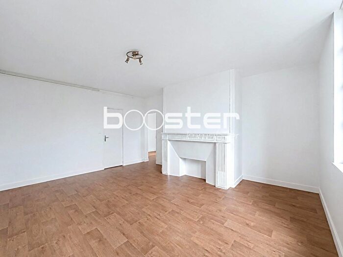 Saint-Yrieix-la-Perche - Appartement 2 pièces à vendre