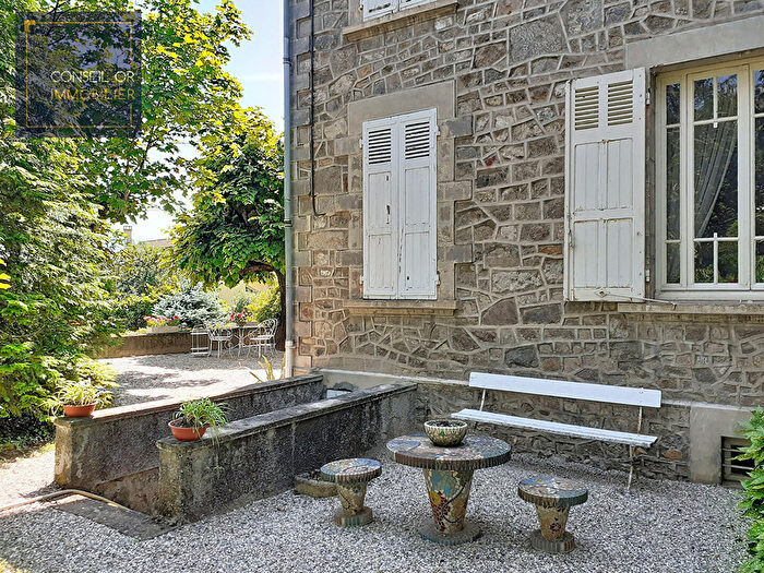 Maison à vendre - Saint-Genis-Laval, Collonges - 4 pièces - 3 chambres