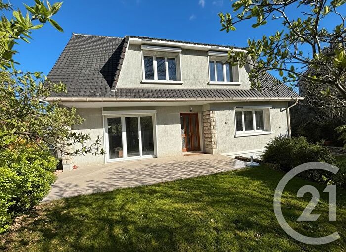 Maison à vendre - Yerres, Gambetta, Brossolette, Belvédère - 8 pièces - 7 chambres