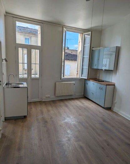 Appartement 1 pièce à louer - Branne