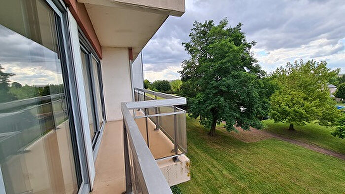 Appartement à louer - Beaugency - 3 pièces - 2 chambres