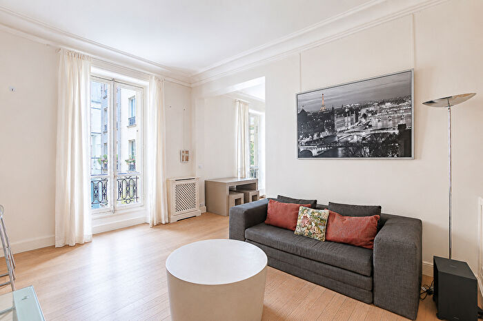 Appartement 2 pièces à vendre à Paris 16ème, Chaillot