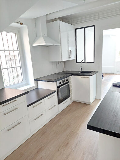 Appartement à louer - Mâcon, Centre-ville - 3 pièces - 2 chambres