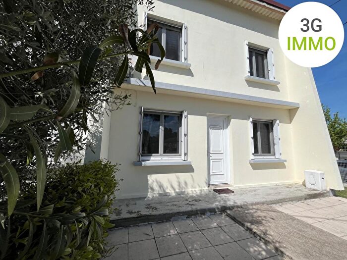 Maison à vendre - Casteljaloux - 4 pièces - 2 chambres
