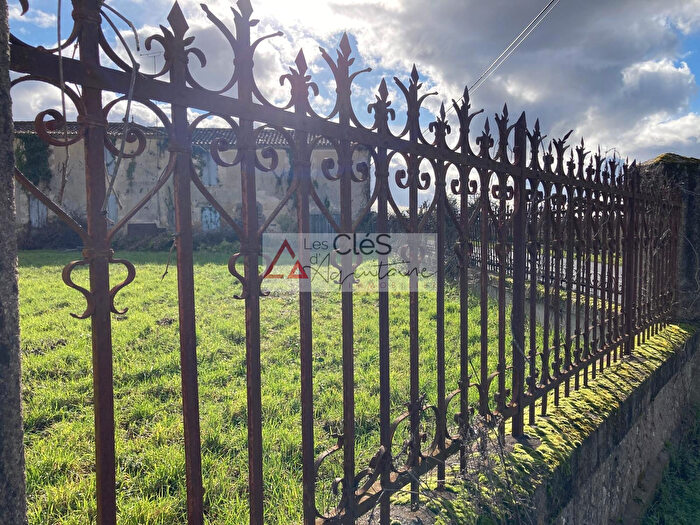 Maison à vendre - Bommes - 9 pièces - 5 chambres