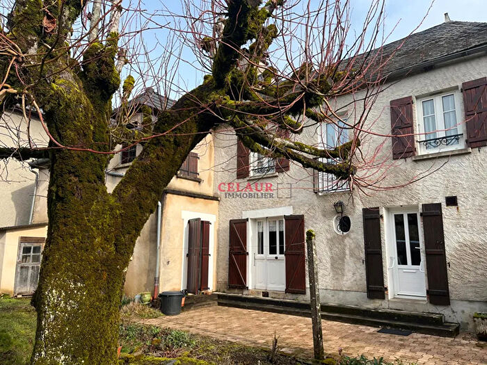 Maison à vendre - Saint-Chamant - 5 pièces - 3 chambres