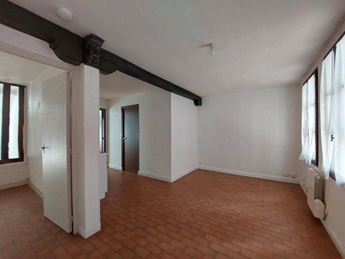 Saint Marc-Croix de Pierre-Saint Nicaise, Rouen : Appartement 3 pièces à louer