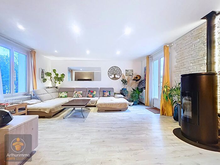 Maison à vendre - Villecresnes - 5 pièces - 3 chambres