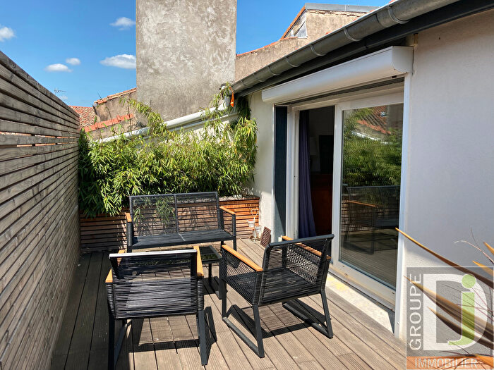 Appartement à louer - Valence, Centre-ville - 5 pièces - 3 chambres