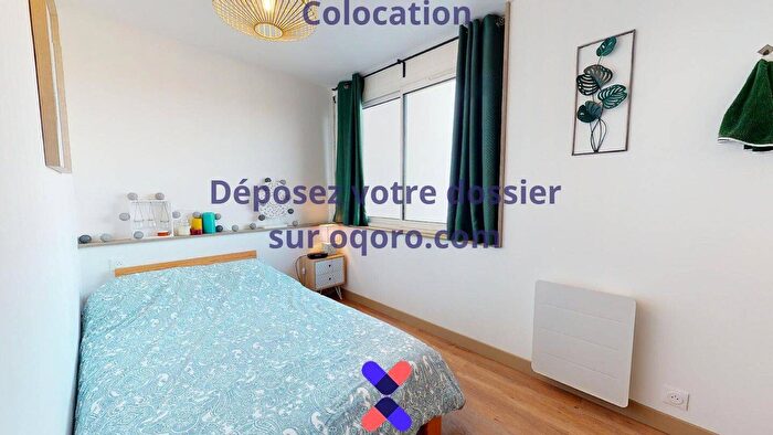 Appartement à louer - Charras, Clermont-Ferrand - 5 pièces - 4 chambres