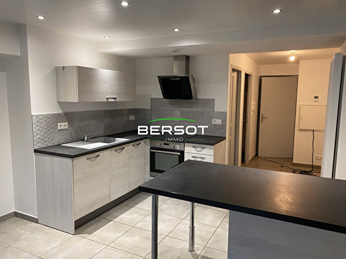 Appartement à louer - Ouhans - 4 pièces - 3 chambres