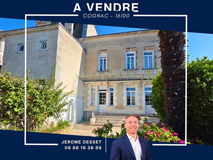 Cognac, Champ de Foire : Maison 9 pièces à vendre