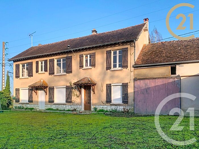 Maison à vendre - Villemer - 5 pièces - 4 chambres