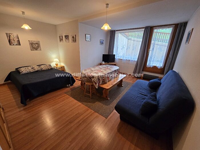 Enchastrayes - Appartement 1 pièce à vendre