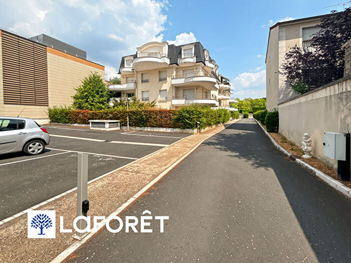 Sainte-Geneviève-des-Bois, Liers, Croix Blanche : Appartement 2 pièces à vendre
