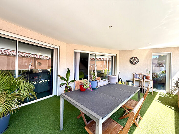 Appartement à vendre - Villeneuve-de-la-Raho - 5 pièces - 4 chambres