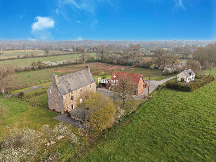 Le Dézert - Maison 9 pièces à vendre