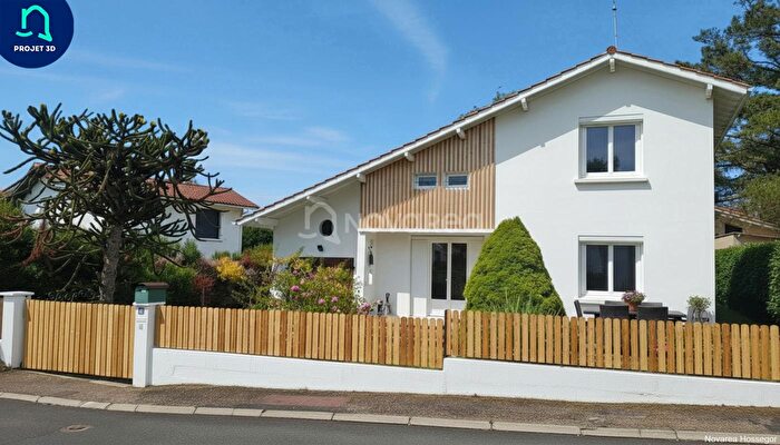 Maison 6 pièces à Saint-Pierre-du-Mont, à vendre