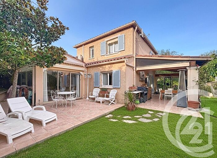 Maison à vendre - Valbonne, Val de Cuberte, Les Parés, Les Peyrouos - 5 pièces - 4 chambres