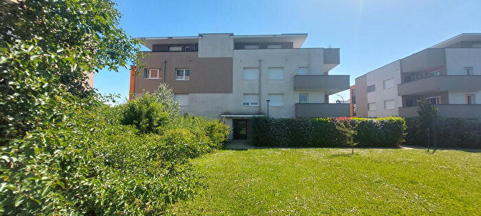 Appartement 2 pièces à Cranves-Sales, à vendre