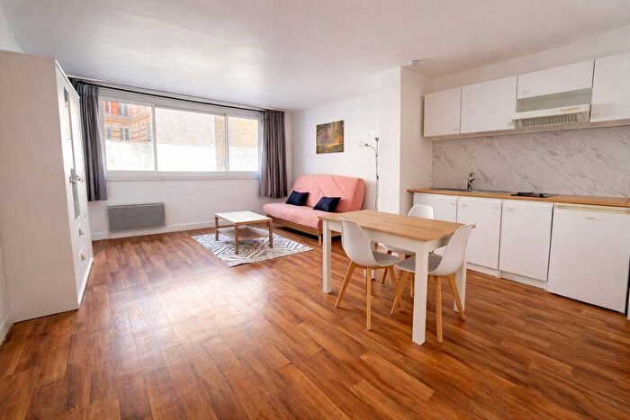 Appartement à louer - Pereire-Malesherbes, Paris ème arrondissement - 1 pièce