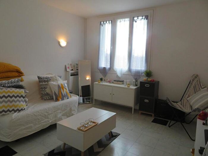 Appartement à louer - Seyssinet-Pariset, Pacallaire, Champ Blanc - 1 pièce