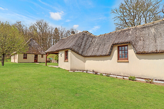 Maison à vendre - Peyrelevade - 4 pièces - 3 chambres