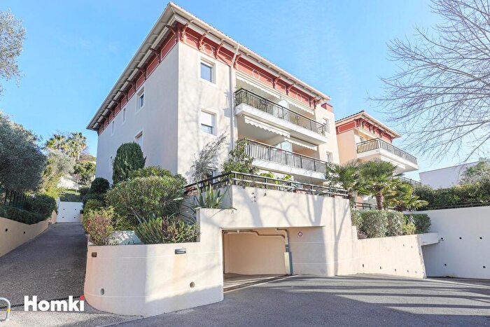 Appartement à vendre - Nice, Corniche Fleurie - 3 pièces - 2 chambres