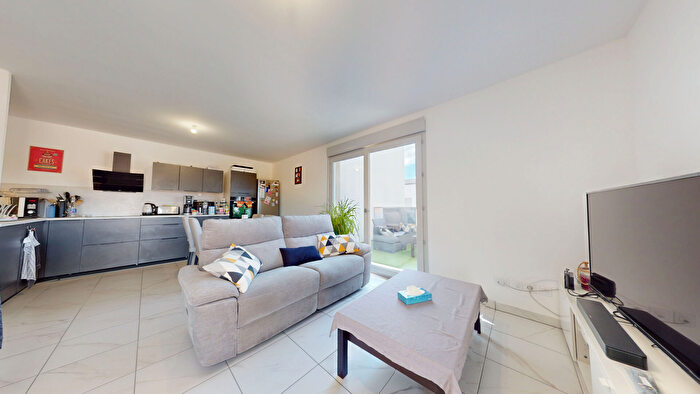 Appartement à vendre - Villefranche-sur-Saône, Centre-ville - 3 pièces - 2 chambres