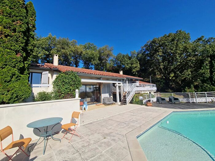 Maison à vendre - Auch, Faubourgs - 8 pièces - 4 chambres