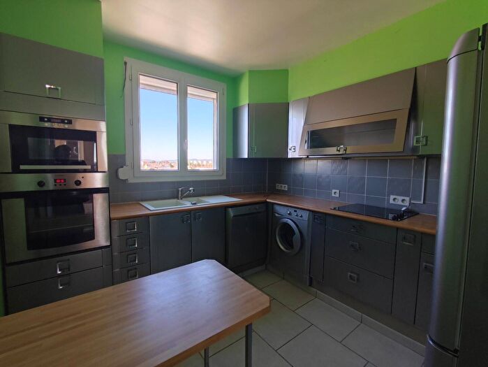 Appartement à louer - Troyes - 2 pièces - 1 chambre