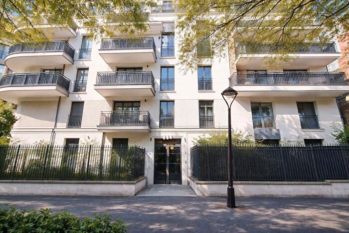 Appartement à louer - Centre Ville, Rosny-sous-Bois - 3 pièces - 2 chambres