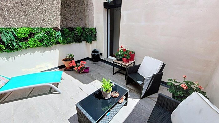 Maisons à vendre et appartements à louer - 1