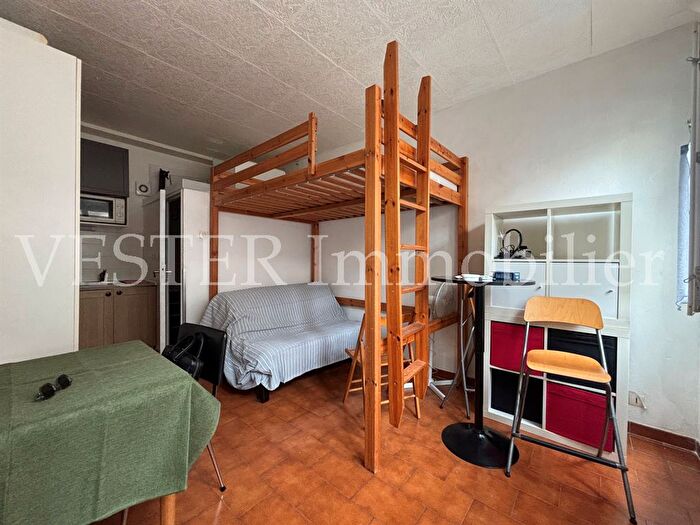Appartement 1 pièce à Aix-en-Provence, Centre-ville, à vendre