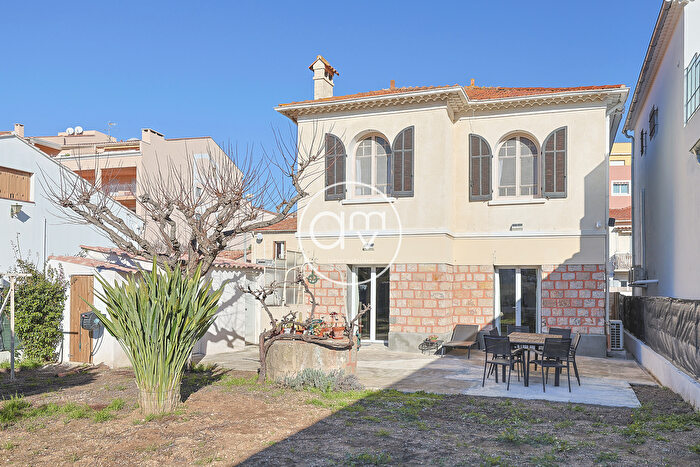 Maison à vendre - Hyères, Gare, Godillot - 4 pièces - 3 chambres